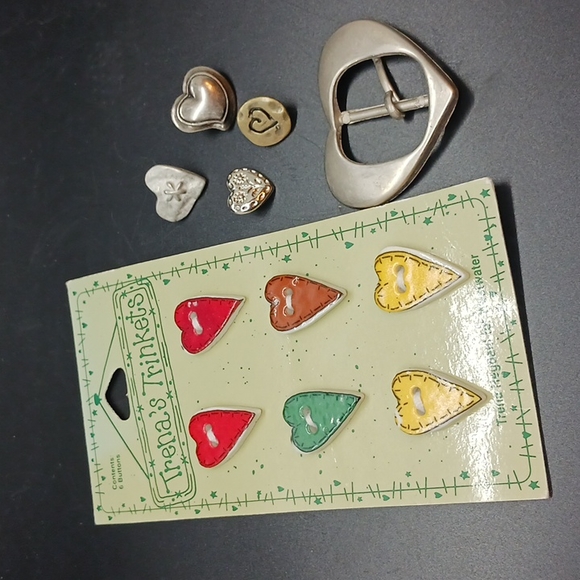 Trena's Trinkets Buttons | Art | 6 Ceramic Heart Buttons 4 Aluminum ...